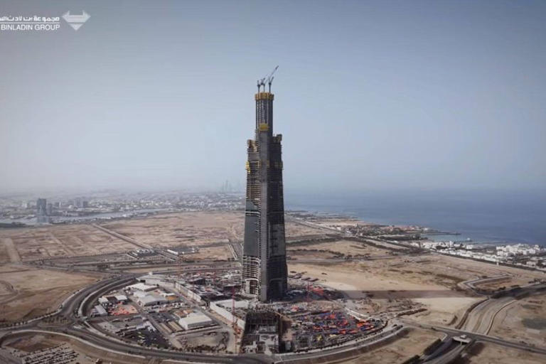 Incredible pictures of world's tallest skyscraper that will be 1km tall ...