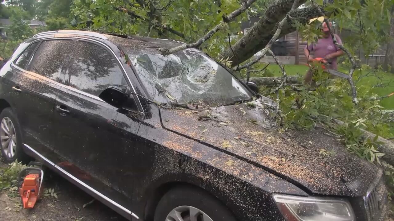 NWS receives more than 100 wind damage reports from Monday storms