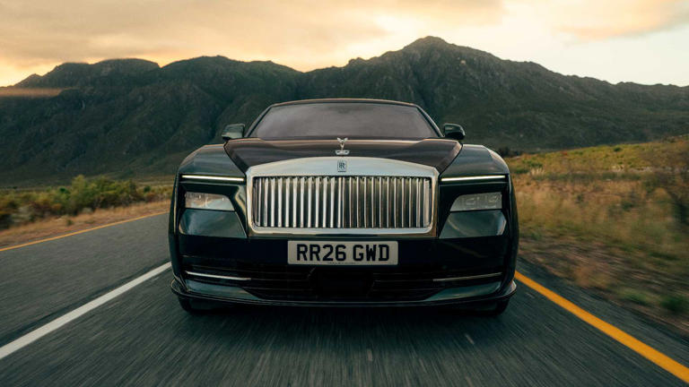 Rolls-Royce just made the most powerful car it has ever built — and it ...