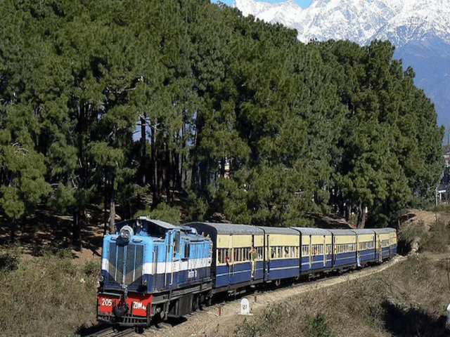Kangra Valley toy train returns after years: Historic mountain rail ...