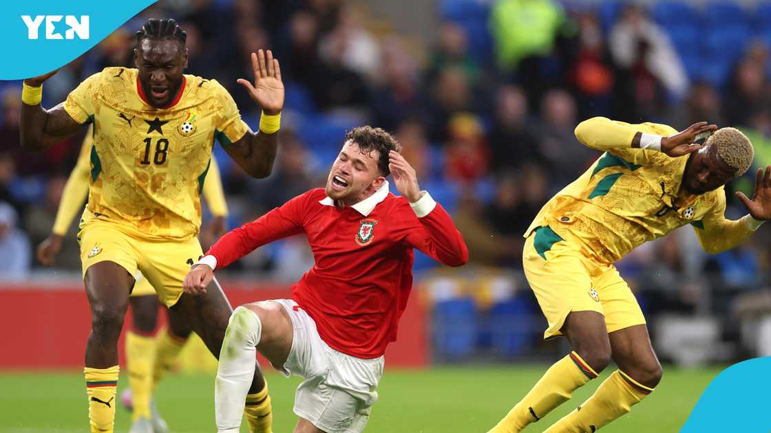 Ghana vs Wales: Ghanaian man confronts Kofi Adams after Black Stars ...