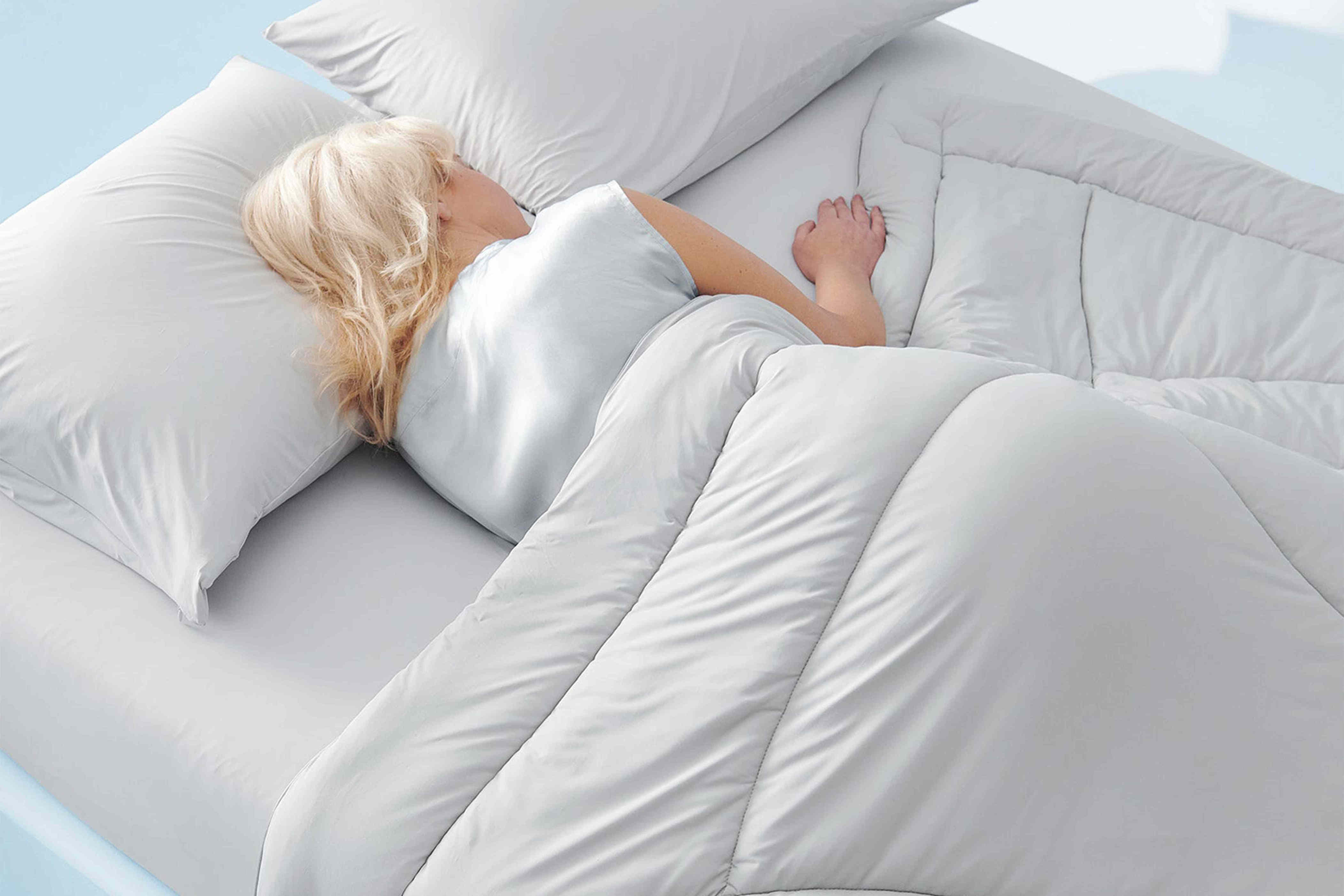 This shopper-loved cooling comforter is 58% off, and menopausal ...
