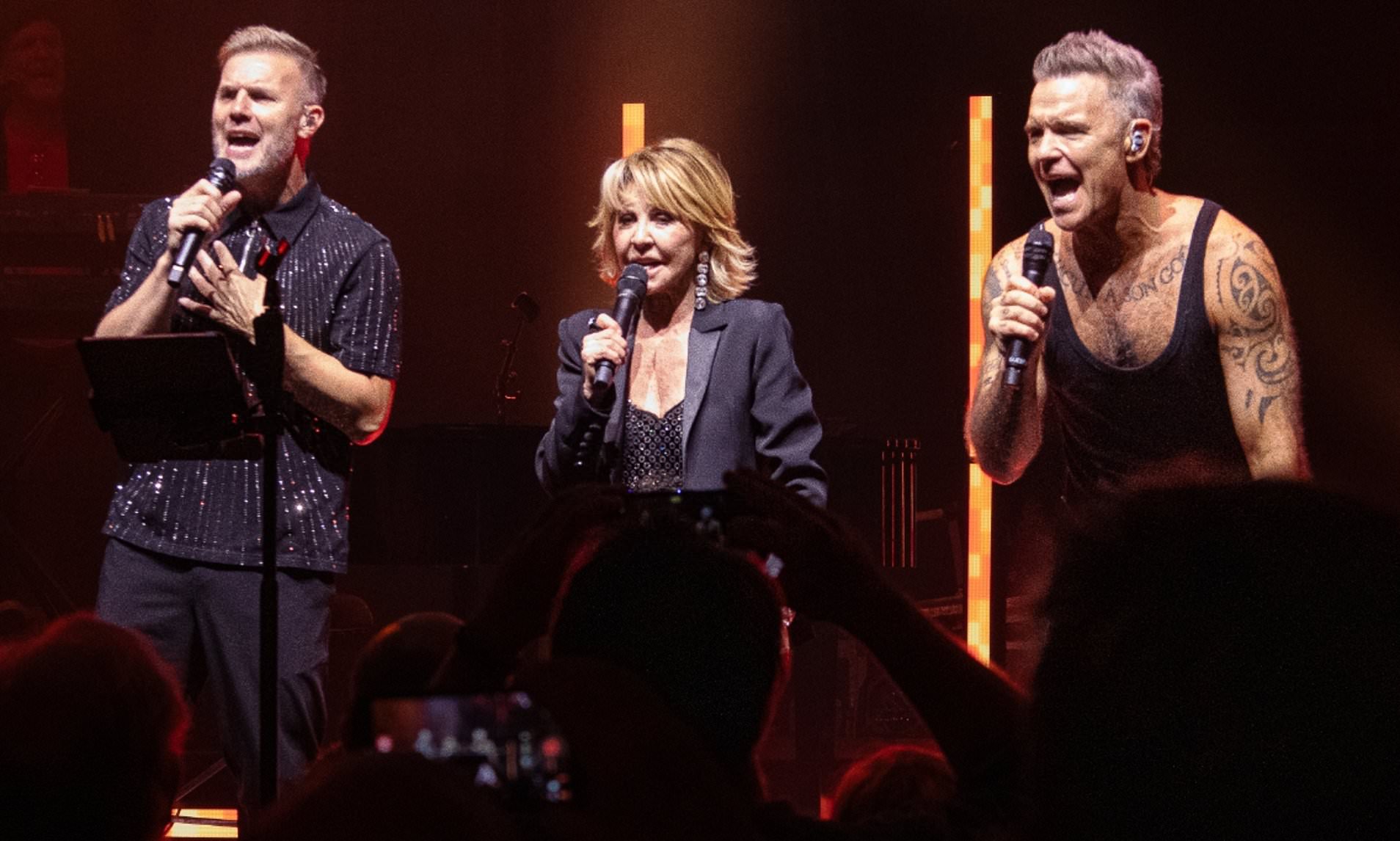 Relight my fire! Lulu reunites with Take That's Robbie Williams and ...