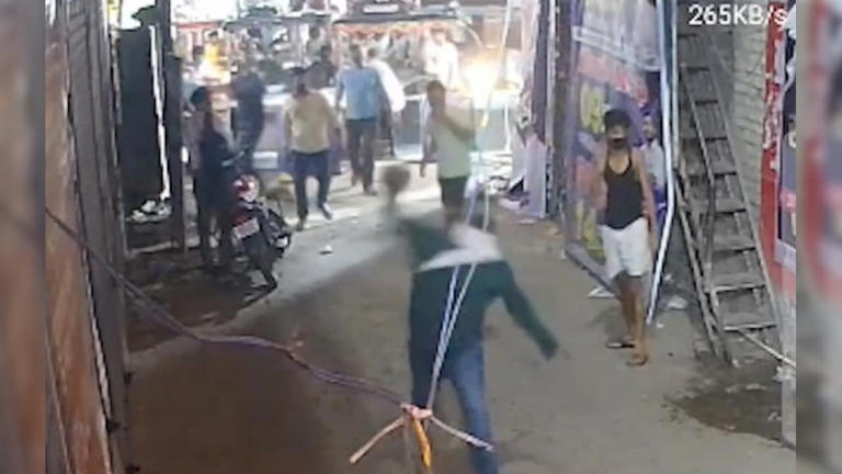 Video: Masked men, bricks thrown, posters torn - the attack on Khan Sir ...