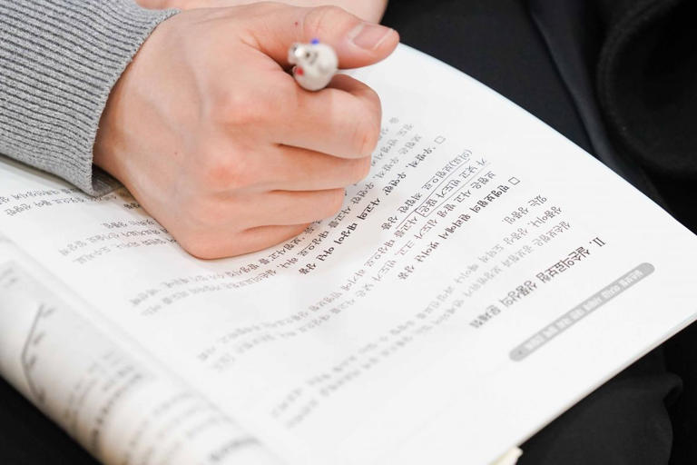 ‘내 돈’ 더 내는 4세대 실손 늘었는데 손해율 악화, 왜?