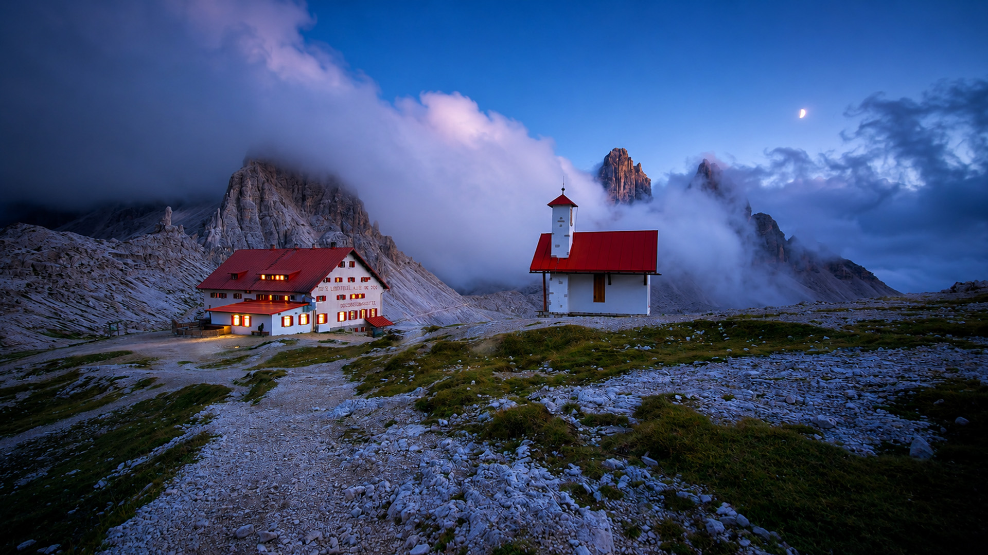 Tre Cime di Lavaredo offers an iconic Dolomites hike (4K)