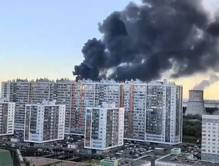 Explosionen vor Putins Forum: „Die Hitze ist spürbar“ – Ukraine greift ...