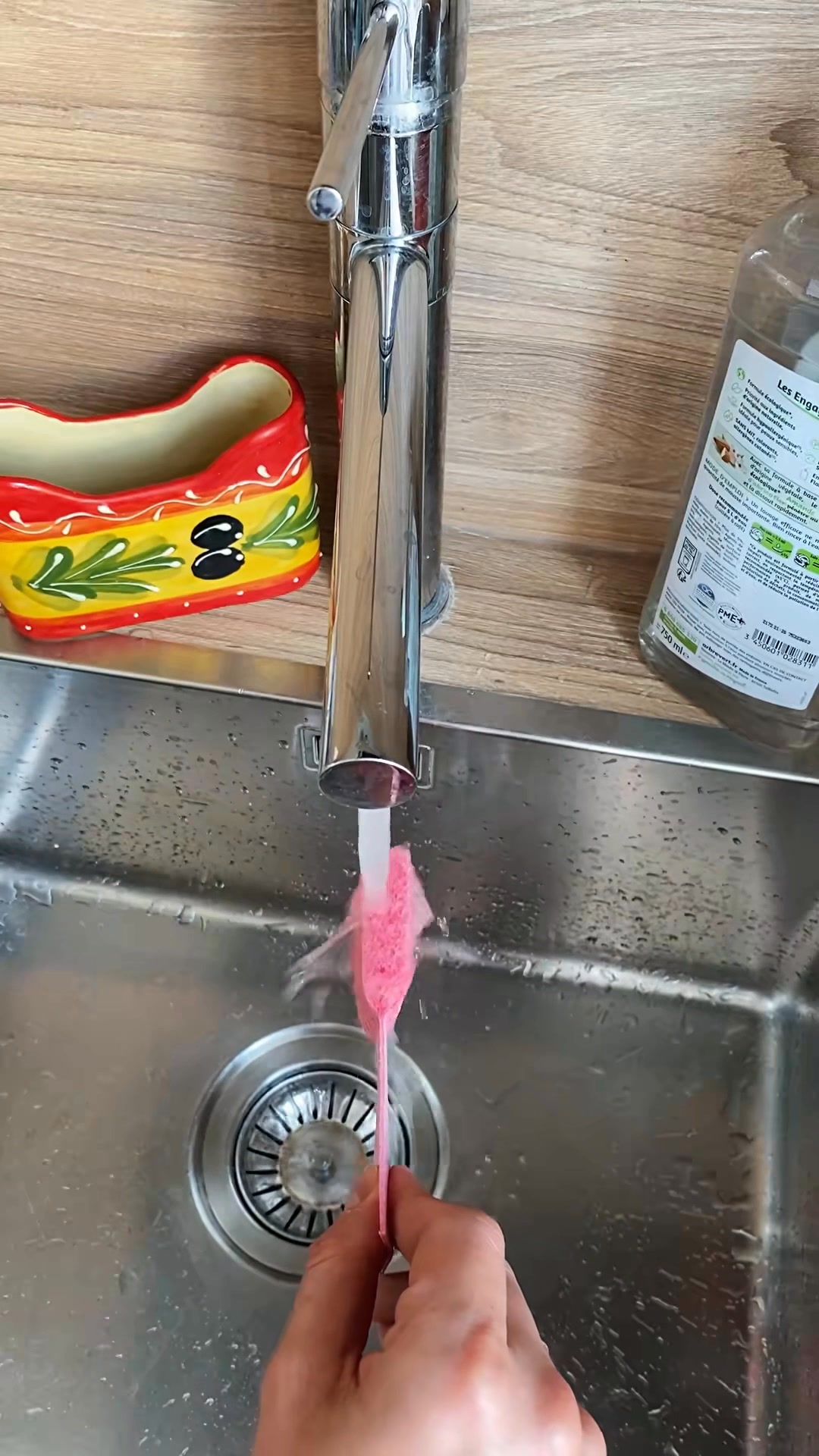 Compressed sponge
