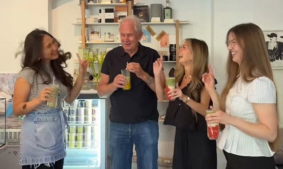 Helmut Marko duikt op met nieuwe 'teamgenoten'