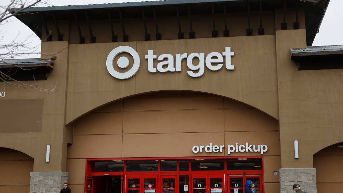Get Target's Costway 4-piece folding patio set for $140 — perfect for ...