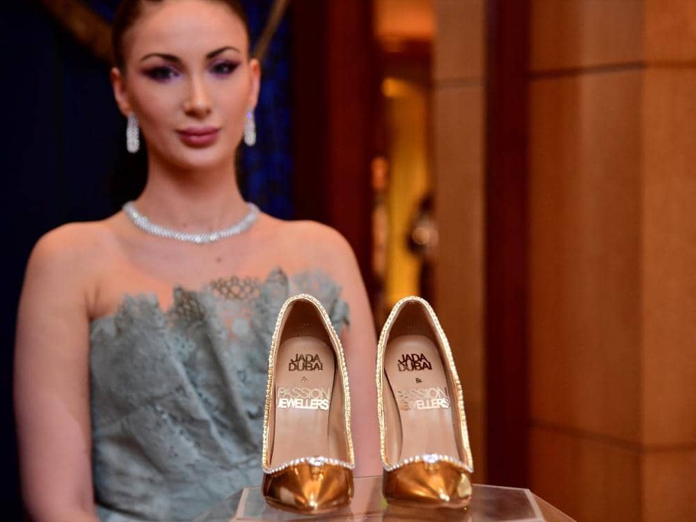 7 sepatu perempuan termahal di dunia, capai ratusan miliar rupiah