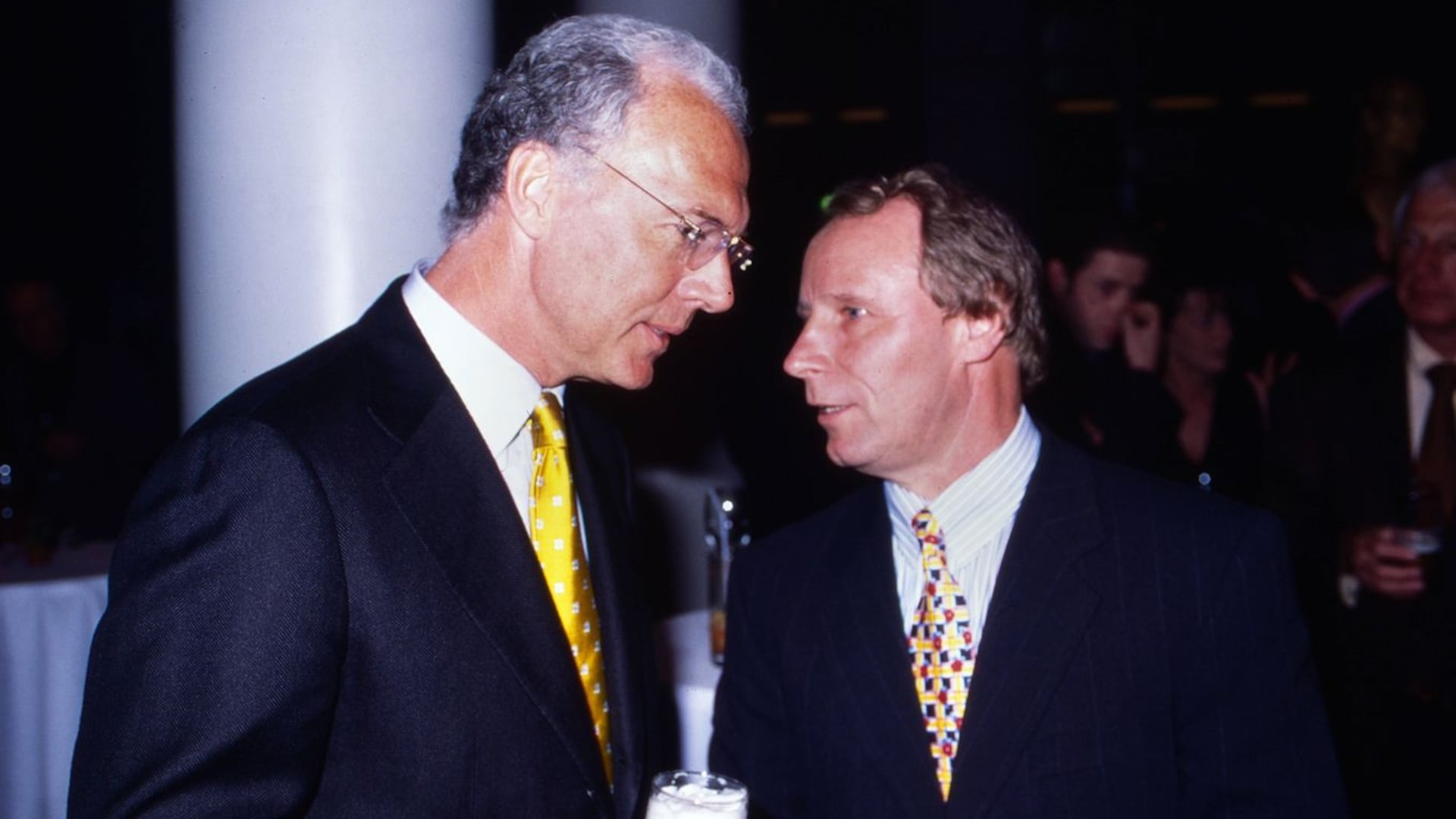 ARD-Doku greift Franz Beckenbauer scharf an: „Erfreute sich daran ...