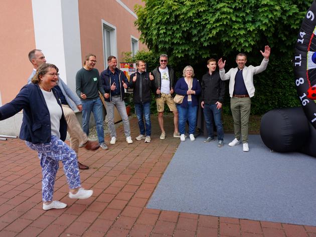 Straßenfest spült 5280 Euro ins Leserhilfswerk „Licht in die Herzen“