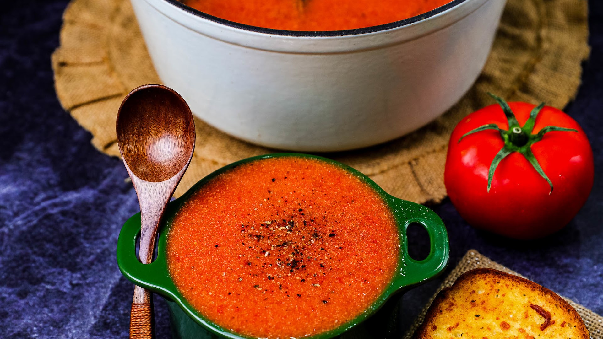 Fresh and creamy, this simple homemade cream of tomato soup recipe ...