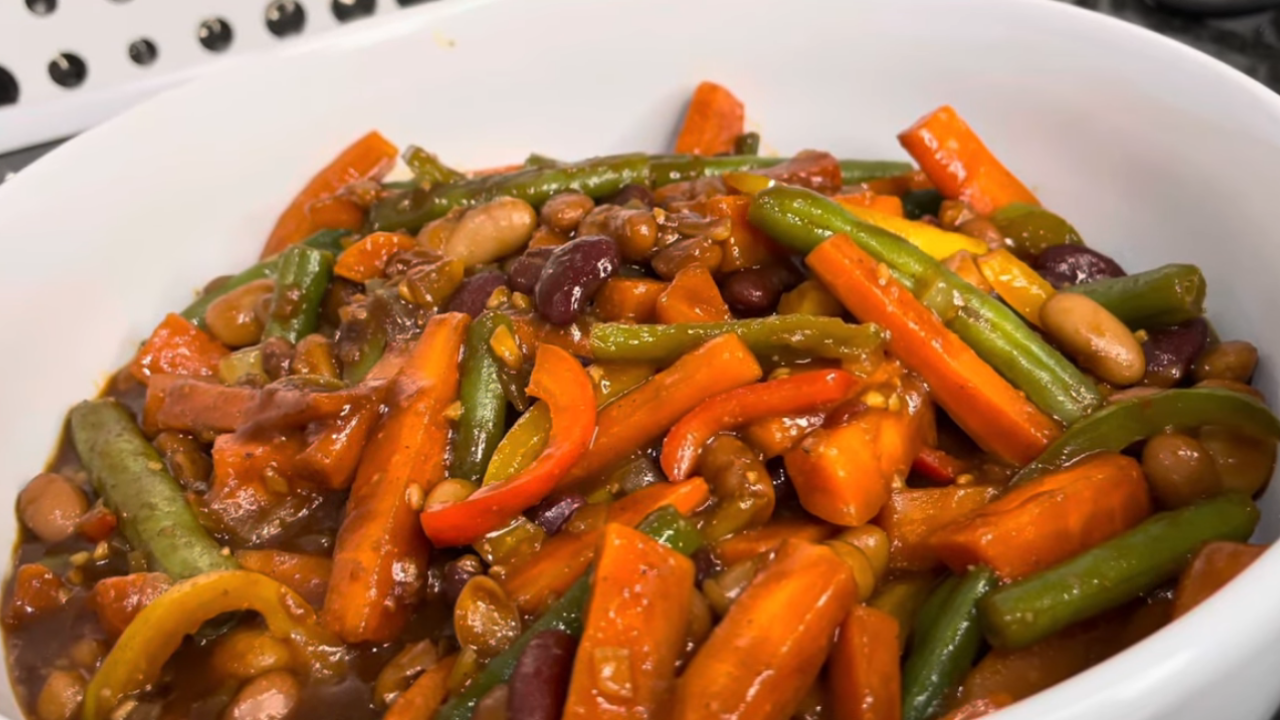How to make healthy bean salad at home