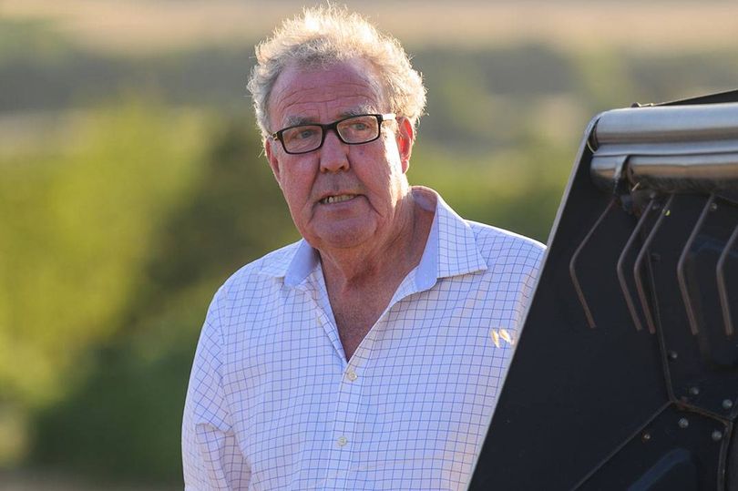 Jeremy Clarkson in tears as he’s forced to say 'hard goodbye' at Diddly ...