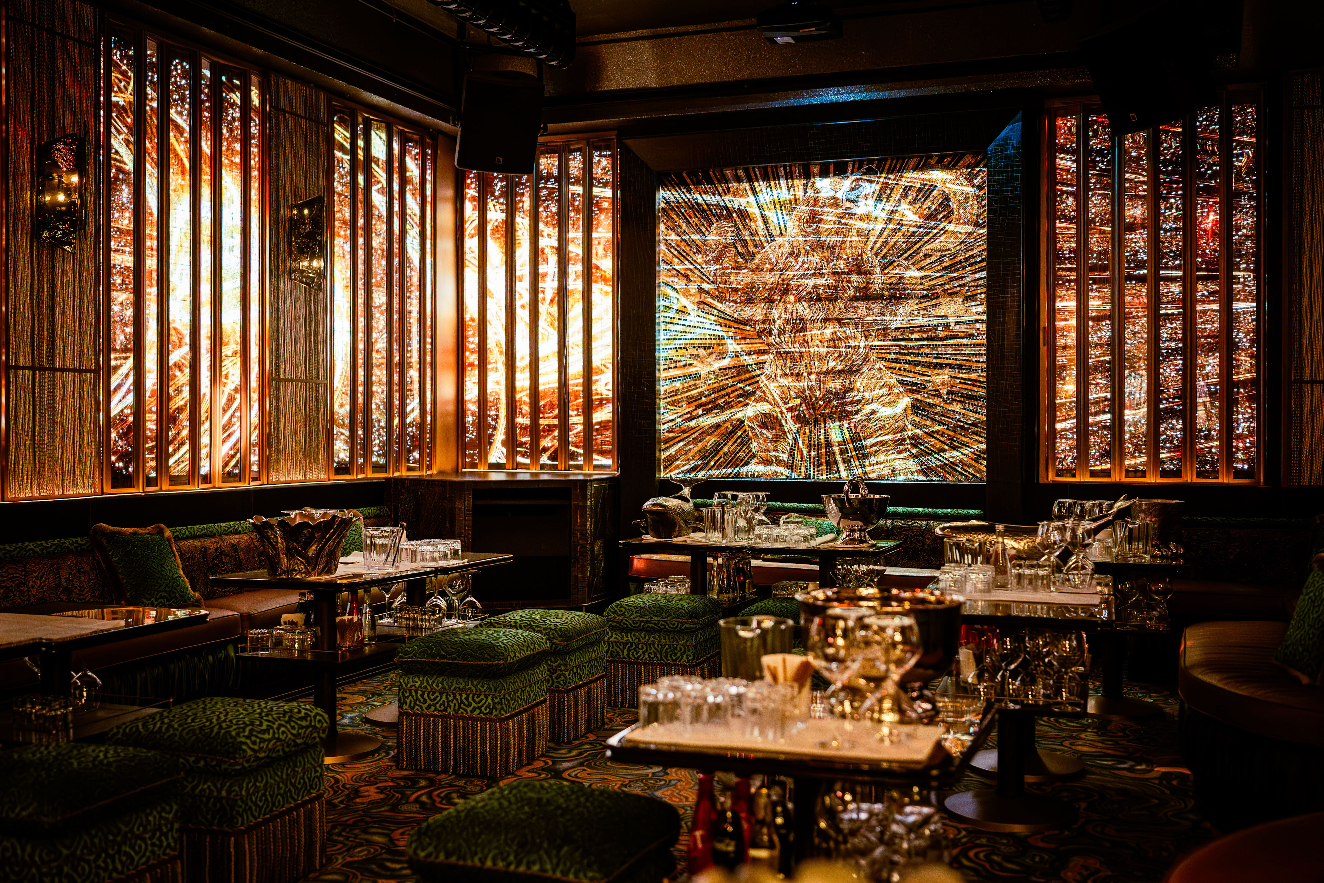 Novo hotel em Paris junta gastronomia, design e vida noturna