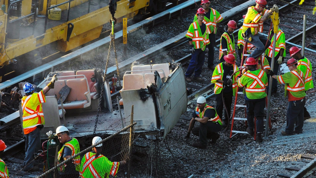 Seattle light rail resumes after SUV blocks Mount Baker tracks