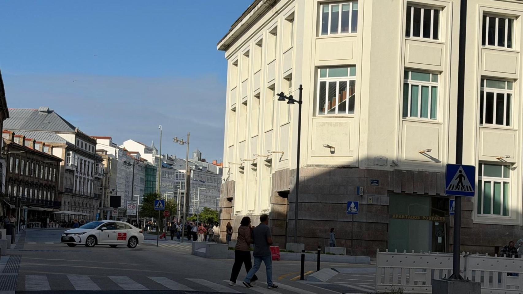 Los taxistas de A Coruña cargan contra el nuevo Obelisco: "Dar la ...