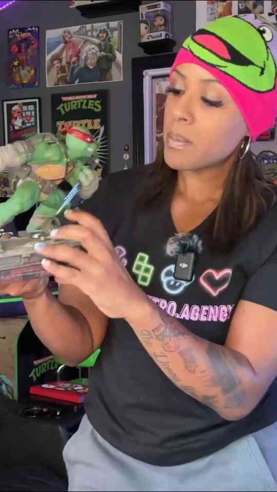 Freeing Raphael from packaging and reacting to size and weight