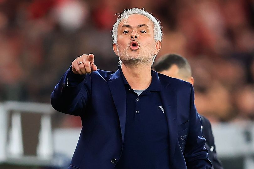 Liverpool latest: Alexander Isak makes unsettling remark as Jose ...