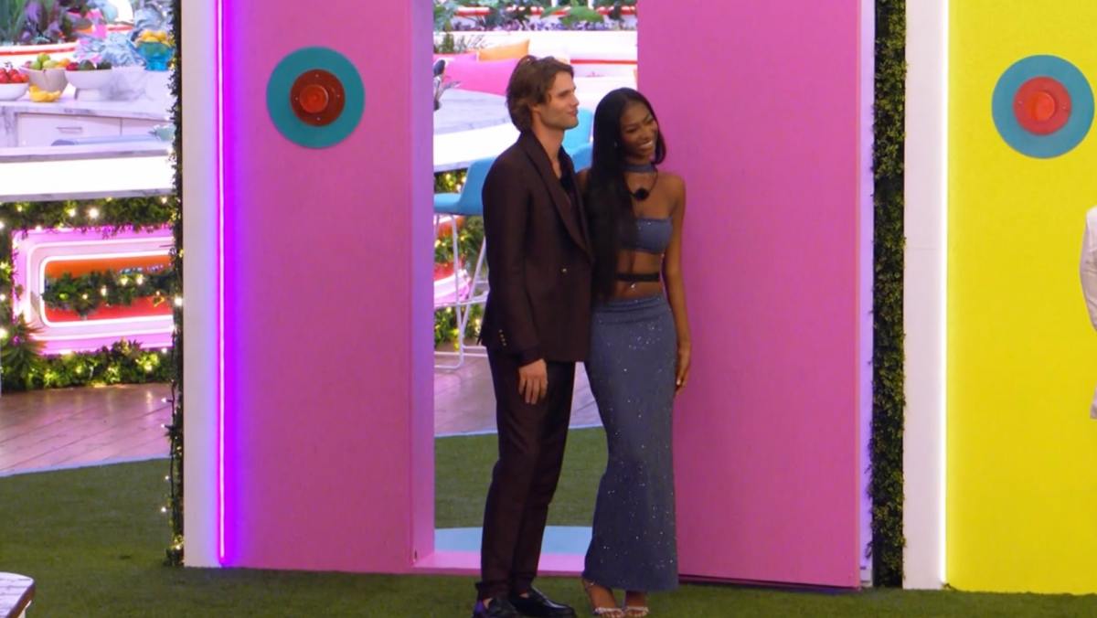 Who coupled up on ‘Love Island’ USA season 8? Inside day 1 chaos and ...