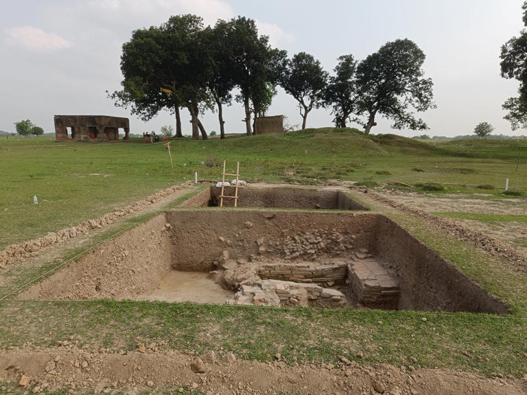 ASI digging Balirajgarh 4rth time. Why Ancient Bihar is important to ...