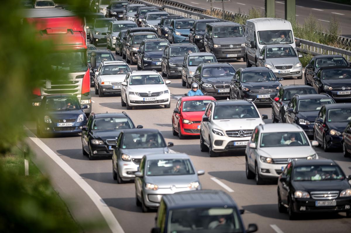 Vollsperrung auf A96 am Wochenende: Diese Umleitungsstrecken sollten ...