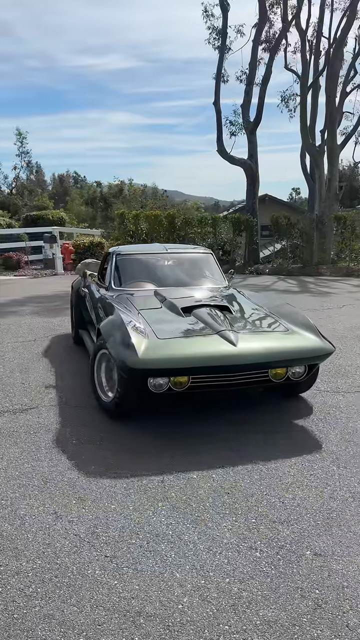 Powerful big block Corvette cruising and revving