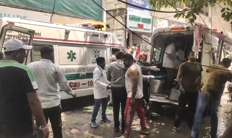 21 killed in South Delhi hotel fire, several foreigners among dead