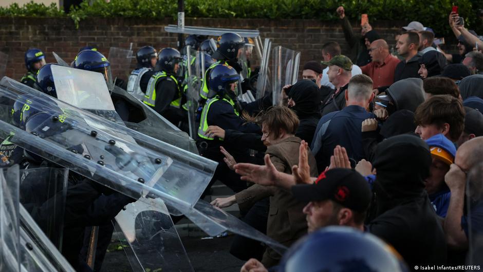 UK: Protest erupts over student murder