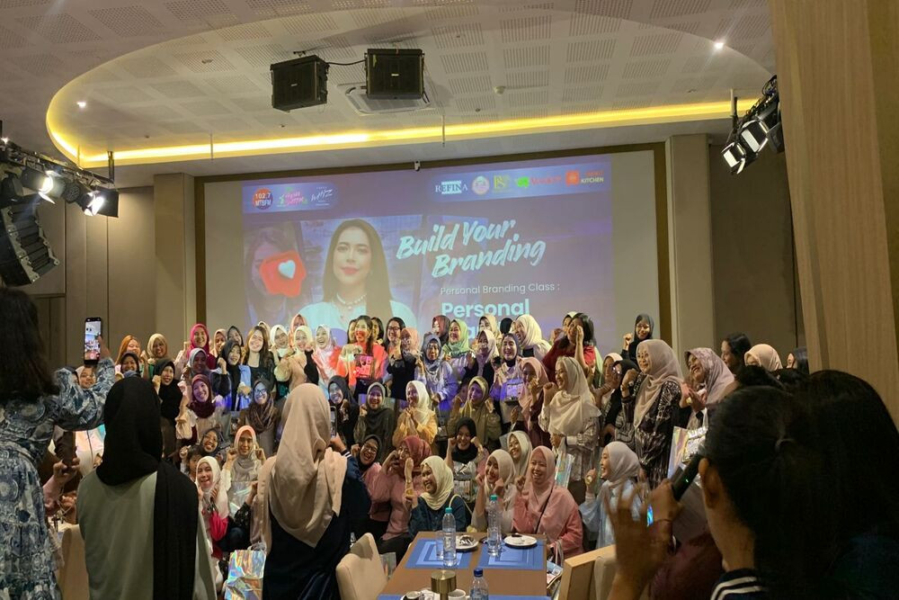 Grand Whiz Hotel Praxis Surabaya rayakan anniversary nan inspiratif