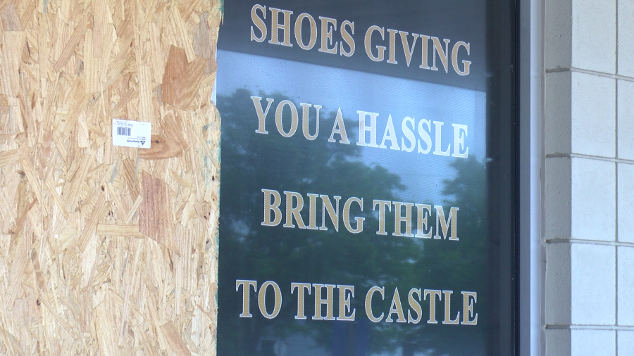 Wichita shoe store burglarized; owner expresses frustration