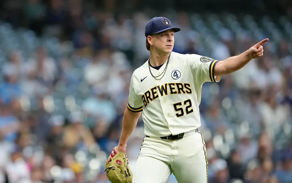 Harrison strikes out 12 as Brewers top Giants 8-3
