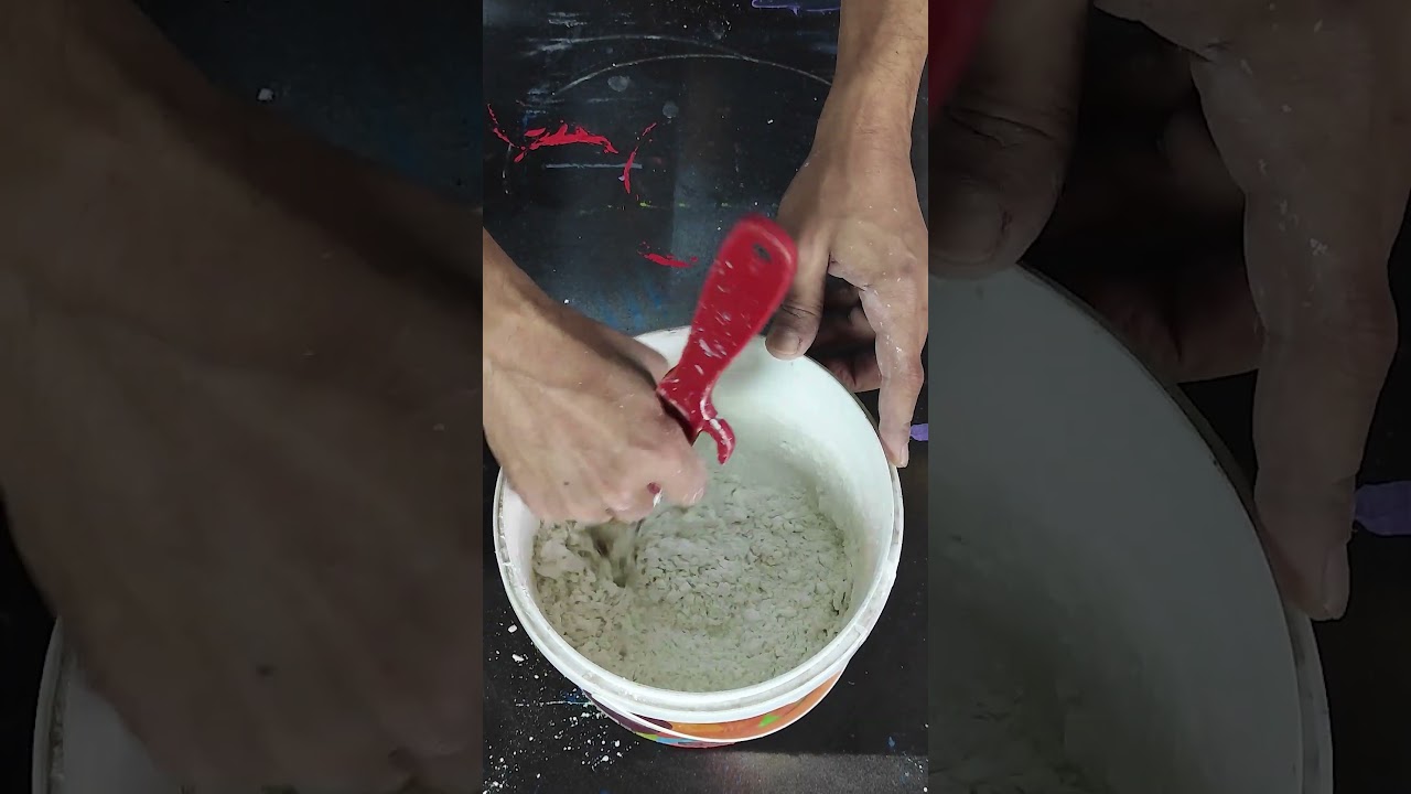 How to install the putty to make a good texture paste for decoration