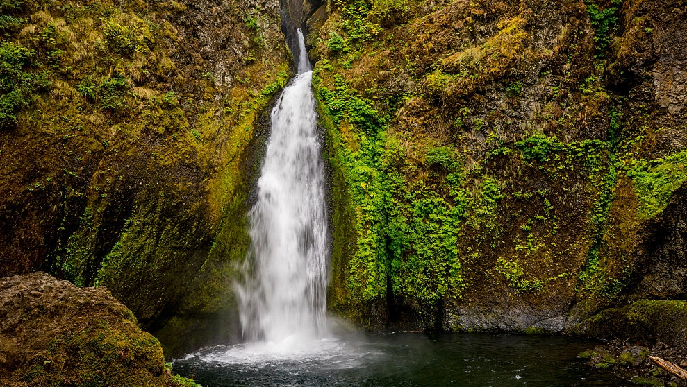 15 hidden waterfall trails across Oregon