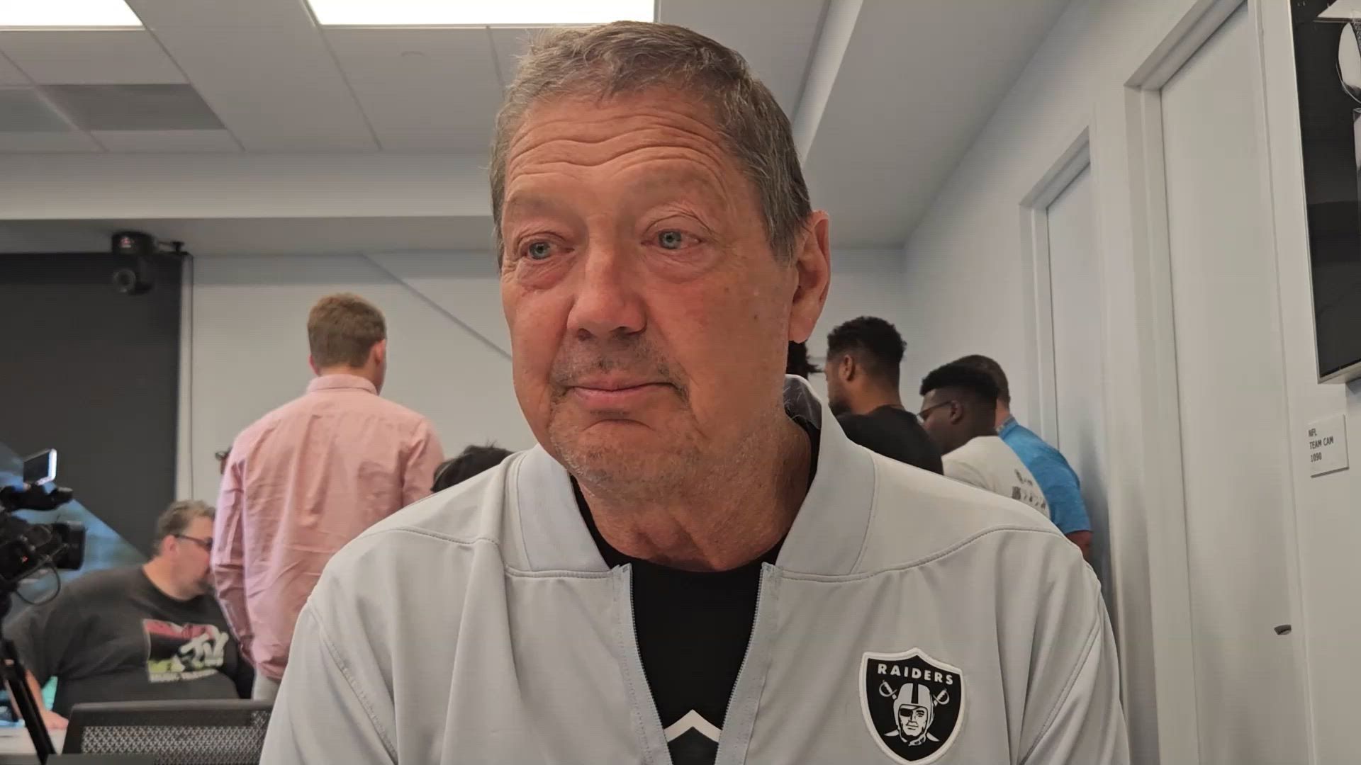 Las Vegas Raiders OL Coach Rick Dennison Versatility Over Everything