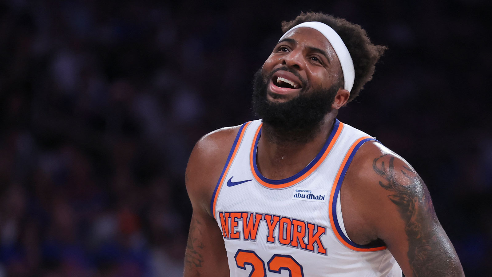 Mitchell Robinson updates fans on finger injury before Game 5 vs. Spurs