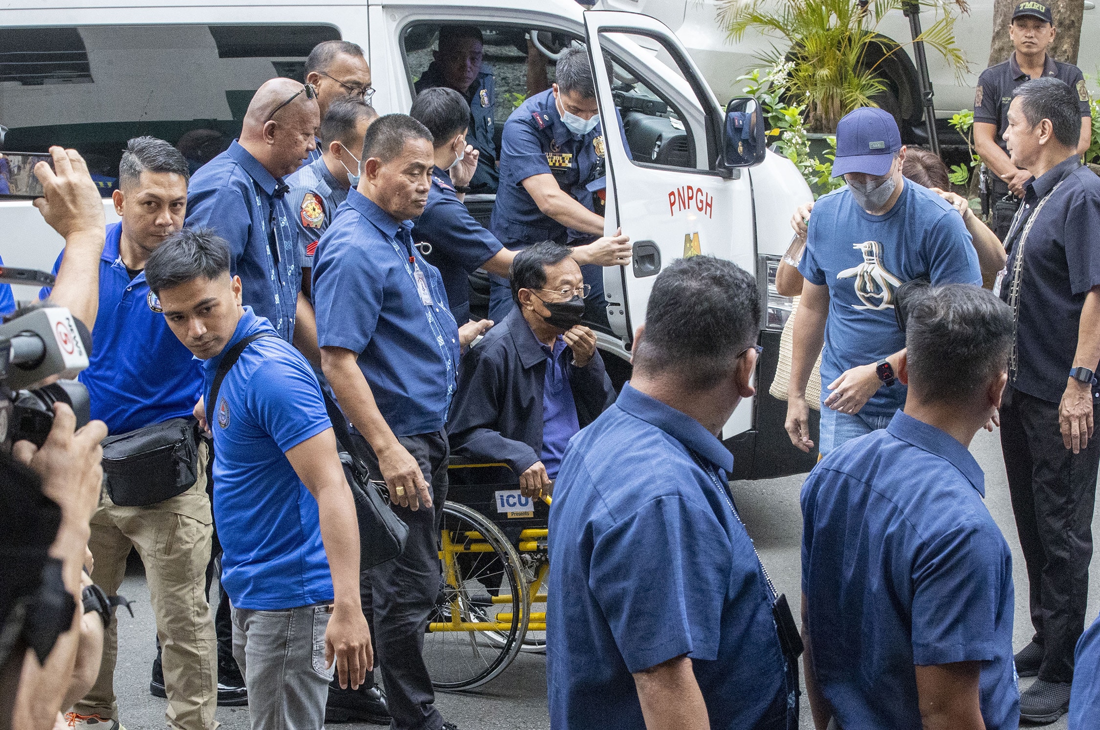 Ex-DPWH chief Bonoan transferred to private hospital — PNP