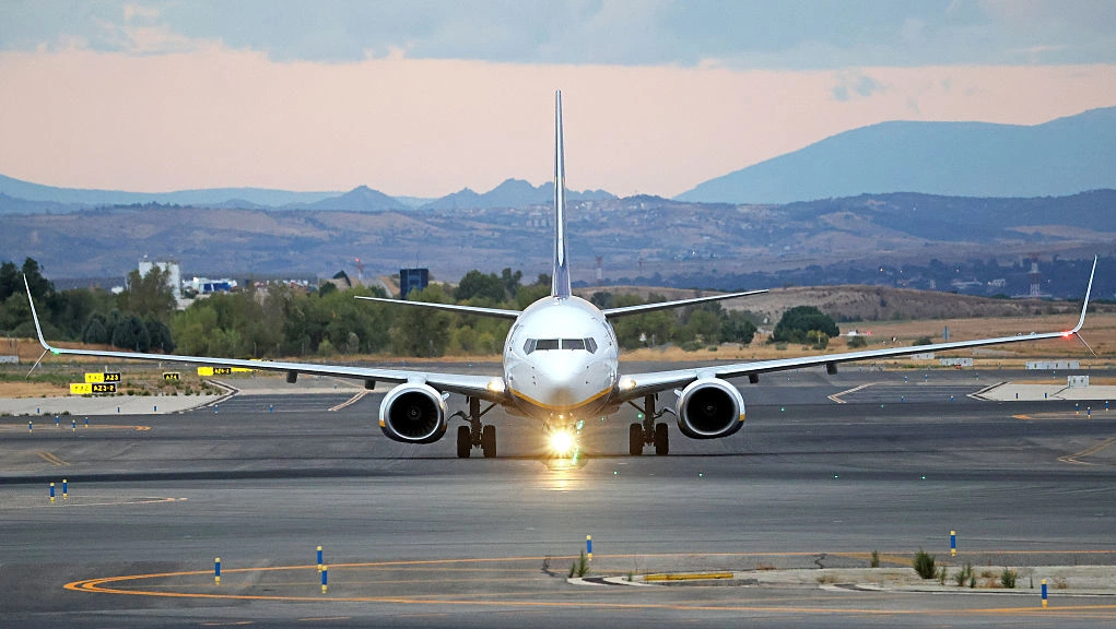 How aircraft landing gear works