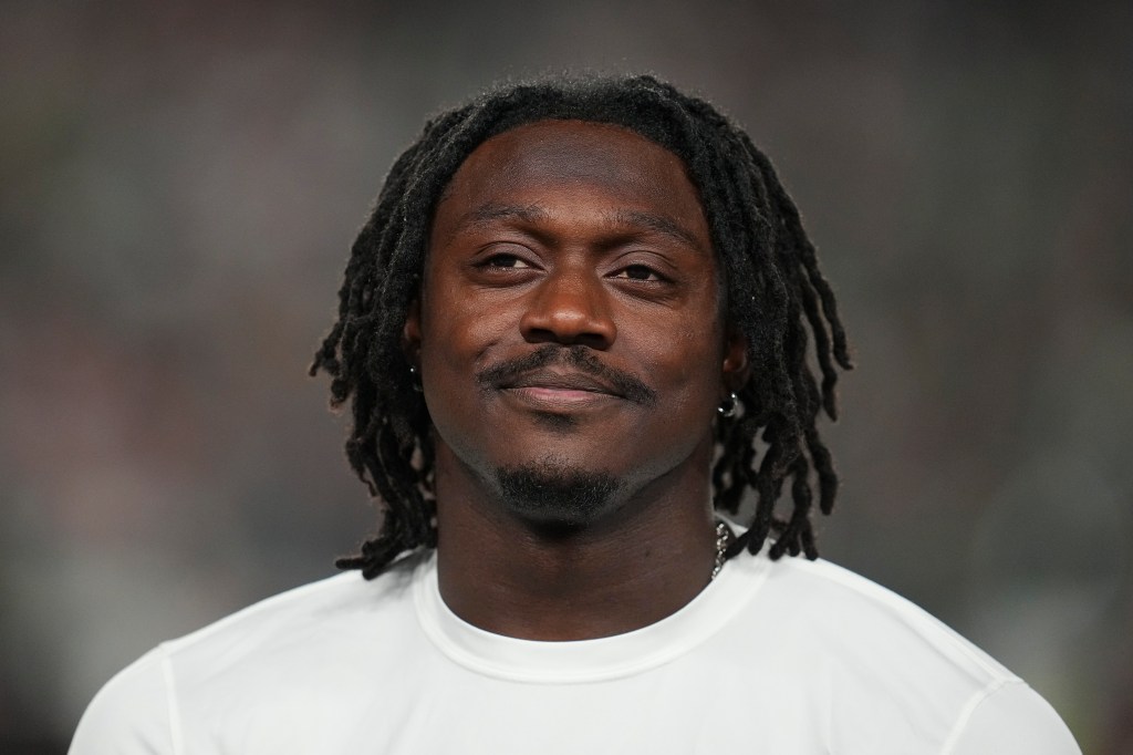 AJ Brown compares his first Patriots practice to heaven