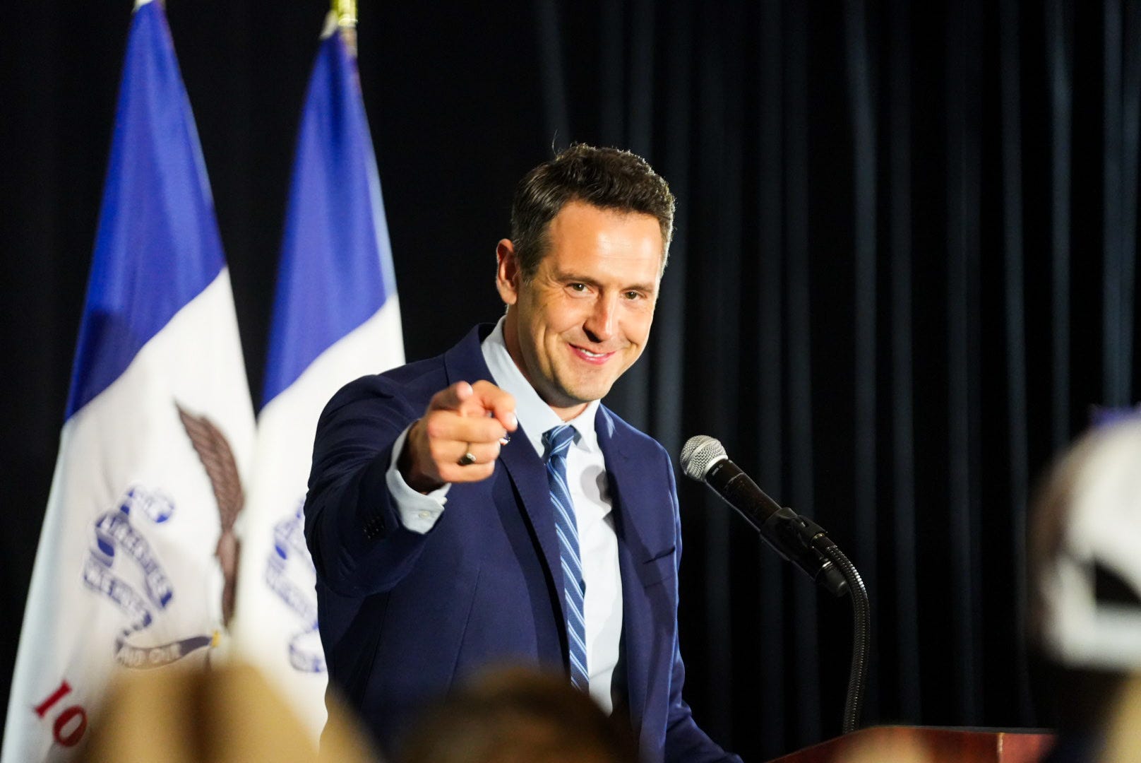 MAHA's Zach Lahn beats Trump-endorsed Feenstra in Iowa governor race