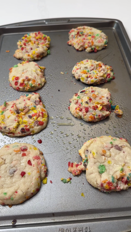 Delicious fruity pebble sugar cookies with crunchy twist