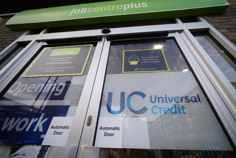 Thousands of Universal Credit claimants could receive more than £2K ...