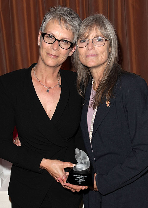 Cause of death revealed as Jamie Lee Curtis mourns her sister Kelly
