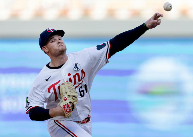 Twins defeat White Sox 6-4 behind the bottom of lineup, strong bullpen