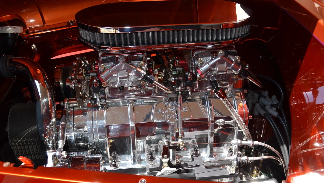 5 legendary inline-six engines that made history