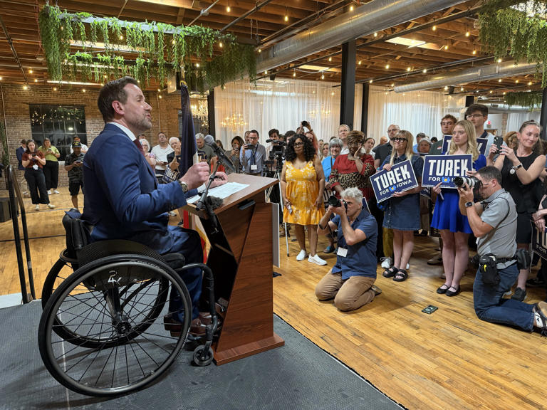 Iowa's US Senate race set as Josh Turek, Ashley Hinson win primaries