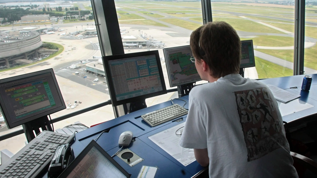 Why the Boeing 747-400 is always heavy