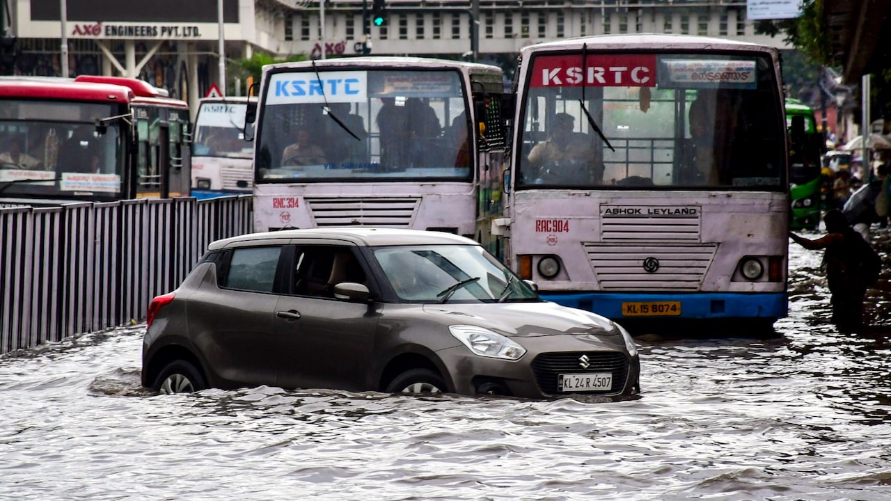 Kerala rains: IMD issues orange alert for many districts; check weather ...